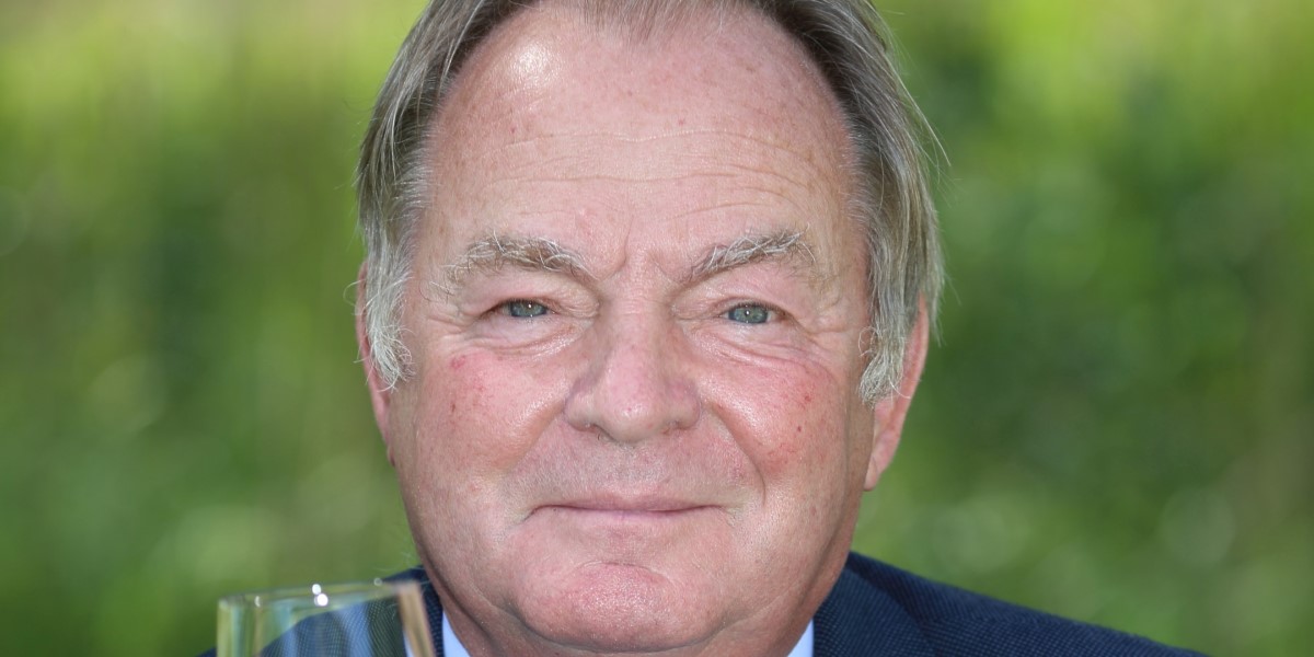 Ian Mitchell passes away